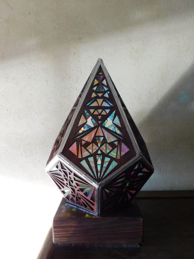 DIY Five Pointed Rainbow Prism Lamp – Art & Craft Ideas